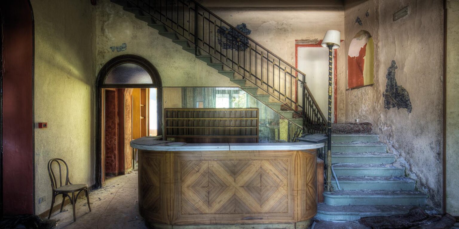 lost floor grow over with plants - Sandler Art